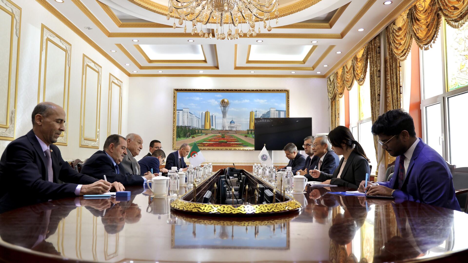 Algerian Minister of Foreign Affairs and the National Community Abroad ...