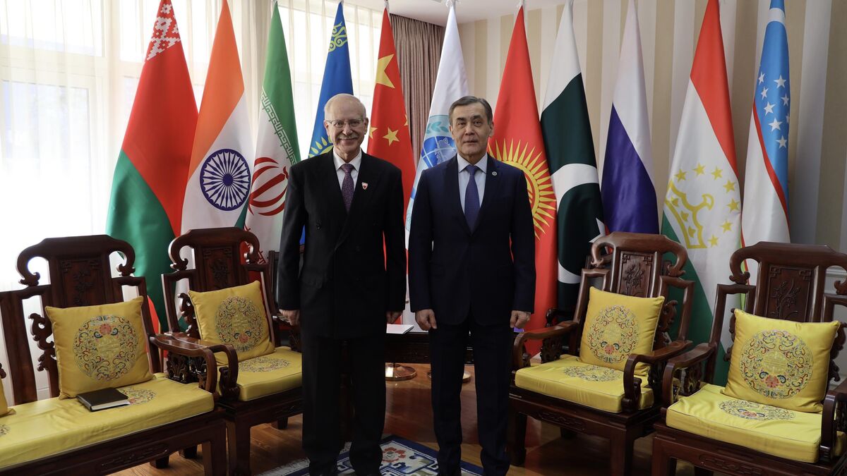 The Secretary-General’s Meeting with Ambassador of Bahrain | The ...