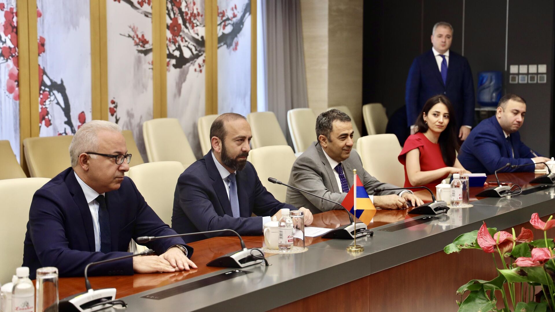 Minister of Foreign Affairs of Armenia Visites the SCO Secretariat ...